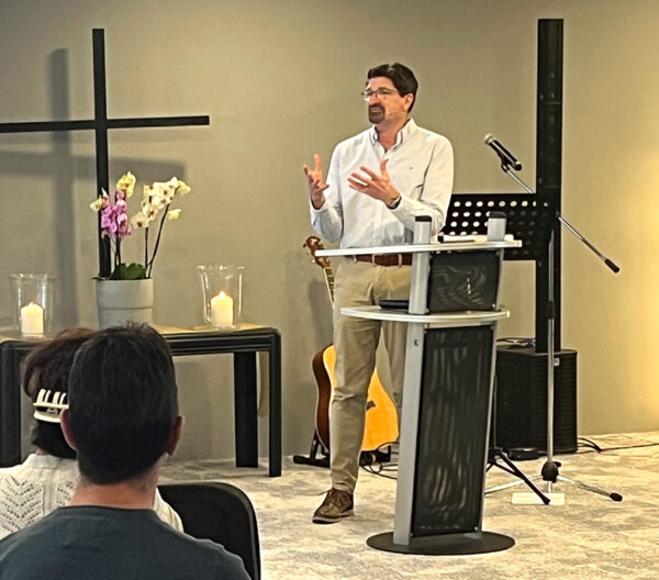 Senior Pastor Search – Crossroads International Church Basel